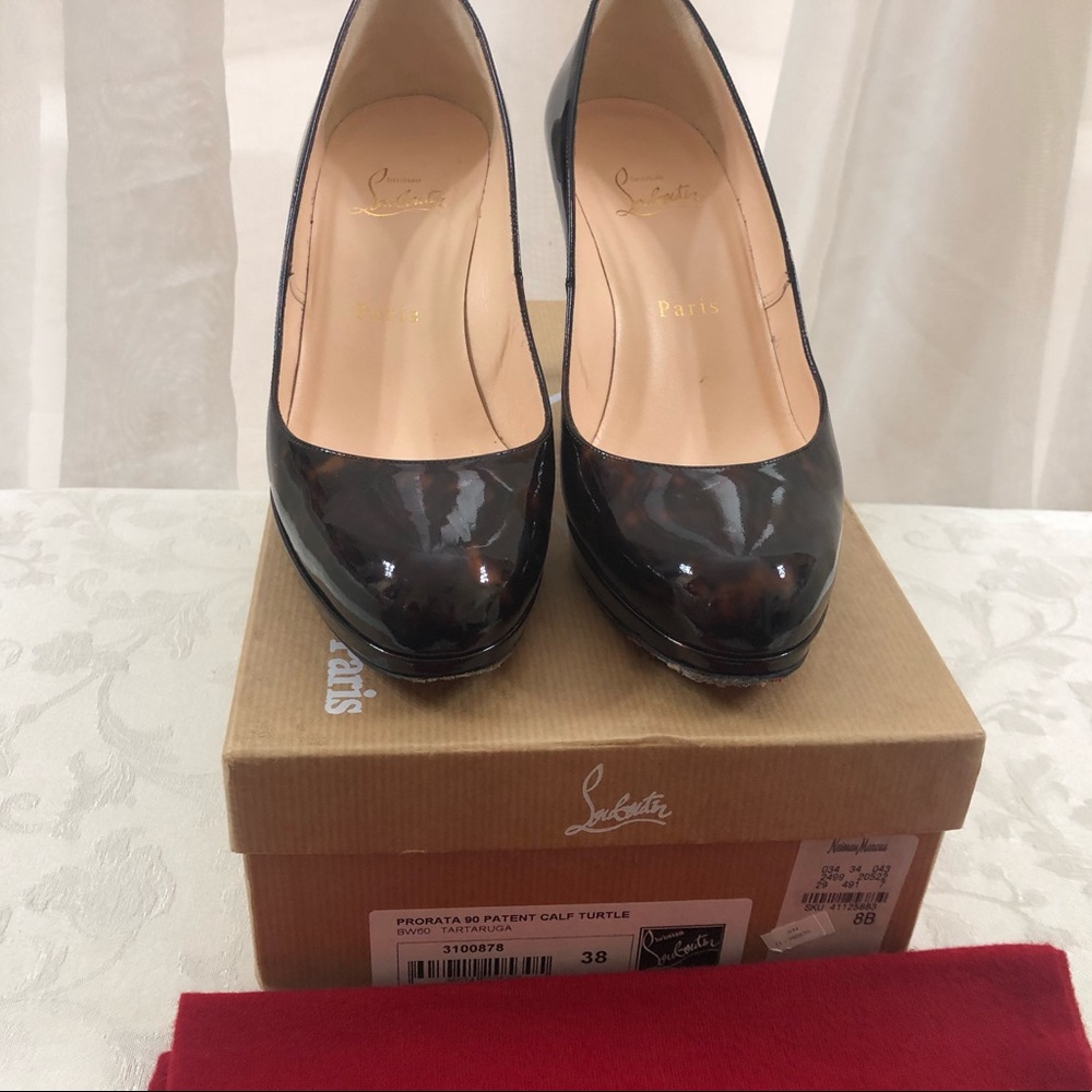 Christian Louboutin “Simple Collection”Pumps - Gem